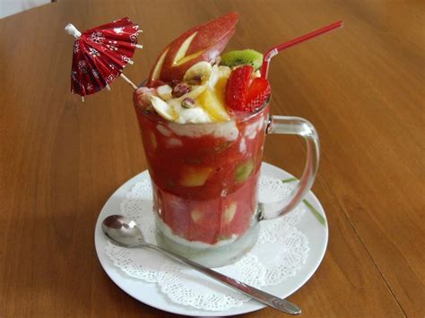 Lebanese Fruit Cocktail Ingredients For 4 Persons 8 Strawberries 1