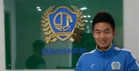 大连足球史上今天：2015年一人独进6球创纪录！大连超越10 1狂胜！（6月13日）腾讯新闻