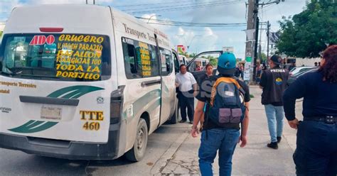 Cancún Chofer de combi golpea a pasajero