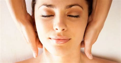 Masseuse Lifts Lid On 9 Things Her Customers Get Embarrassed About