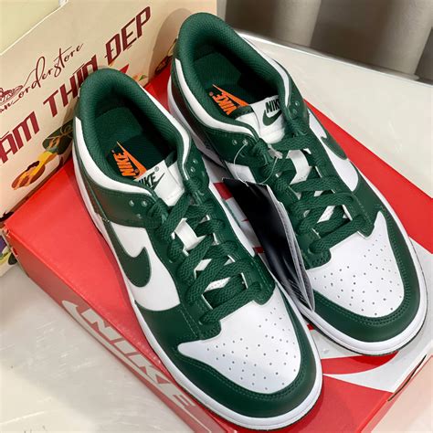 Giày Nike Dunk Low Michigan State Green Cw1590 102