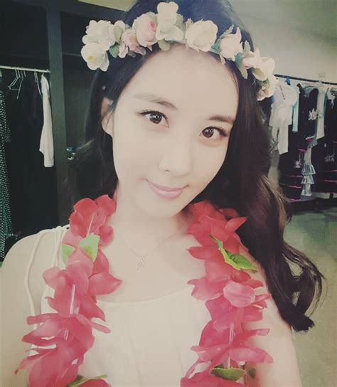 A Wonderful Sunday With SNSD S Lovely SeoHyun Wonderful Generation