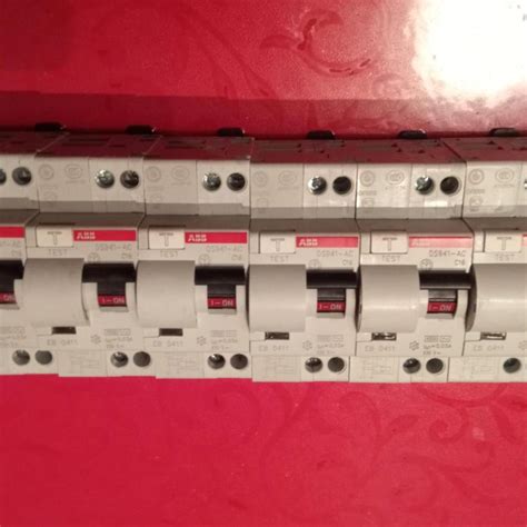 Дифавтоматы Abb Ds941 Ac C16a 30ma 4 5 кА купить в Москве цена 1 300