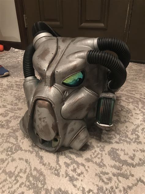Finished Fallout Enclave Helmet 3dprinting