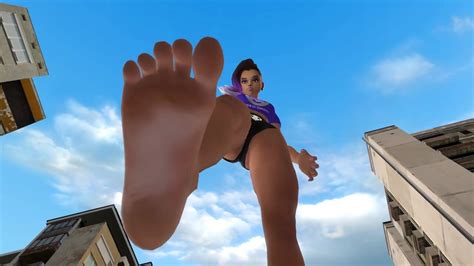 Giantess Sombra Bare Feet