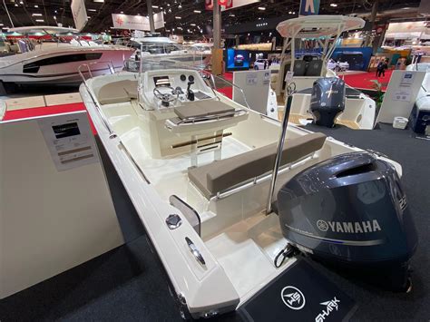 New White Shark Cc Origin Pyr N Es Orientales Topboats