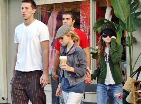 Pin By Izzy Mcnabb On Olsen Twins Mary Kate Olsen Style Olsen Twins