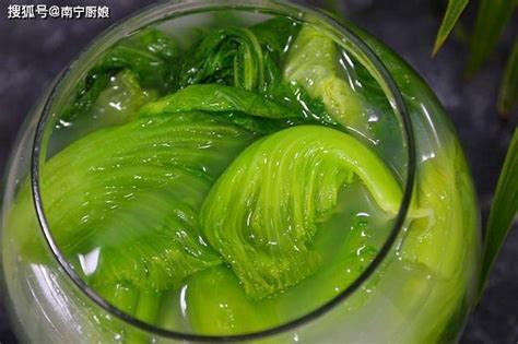 腌酸菜最简单快速的做法不放盐不放酒5天就酸脆放一年不坏 芥菜