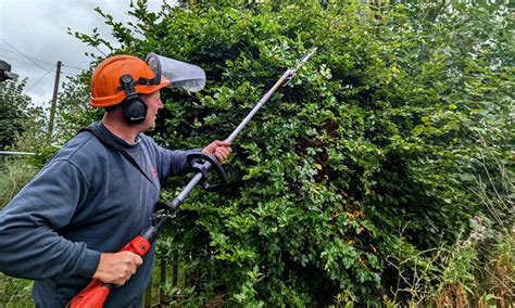 Vonhaus Cordless Telescopic Hedge Trimmer 2022 Review