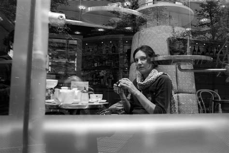 무료 이미지 검정색과 흰색 도로 화이트 거리 사진술 검은 단색화 하부 구조 스냅 사진 영상 흑백 사진 필름 누아르 2000x1335