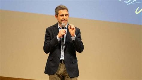 Politica Pizzarotti conferma la candidatura alla segreteria di Più