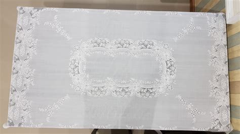 ผ้าปูโต๊ะลูกไม้ Pvc ขนาด 1 4×1 8 ม บริษัท พิบูลย์สิน ขายส่ง พรมปู