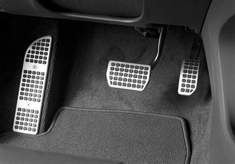 Cómo cuidar los frenos de tu auto Bridgestone Costa Rica