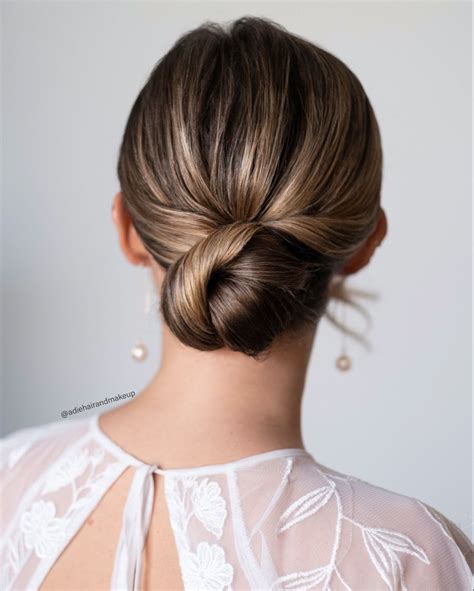 Low Bun Bridal Hairstyle Low Bun Wedding Hair Wedding Hair Up Wedding Bun Hairstyles