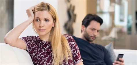 How To Be More Emotionally Available In Your Relationships
