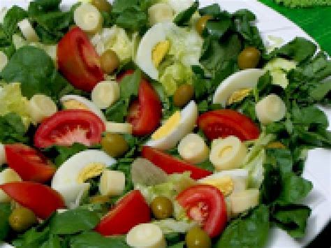 Salada de agrião tomate ovo cozido palmito azeitonas ovo lacto