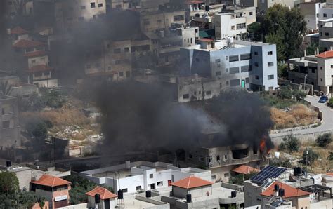 Conflit Cisjordanie Trois Palestiniens Tués Dans Un Raid Israélien