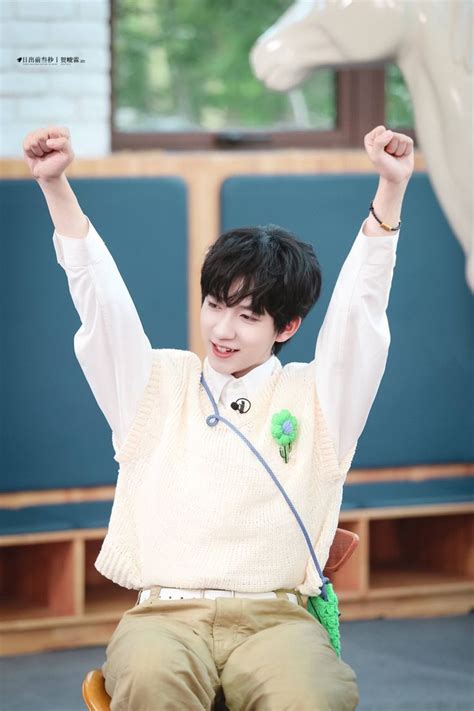 Ghim của Megedeline 宋雅凝 trên TNT时代少年团 贺峻霖 Rapper