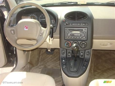 2003 Saturn Vue V6 Awd Light Tan Dashboard Photo 77791820