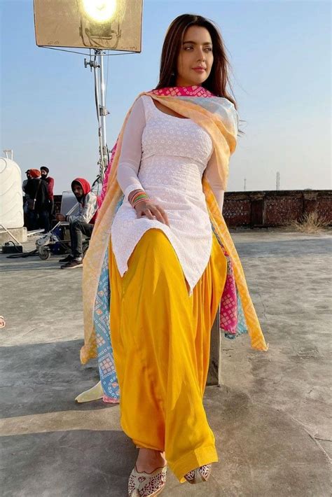 Pin On Ruhi Singh