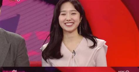 연예가중계 이혜성 전현무와 공개 연애 축하 전화 아직도 많아