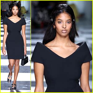 Natalia Bryant Makes Her Runway Debut During Versaces Milan Fashion