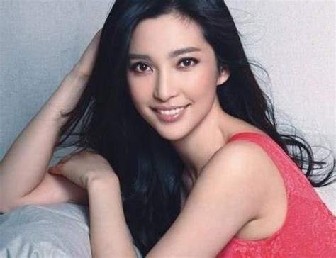 袁立微博爆料女明星：為了紅養小鬼塗屍油，網友：陰森森的感覺 每日頭條