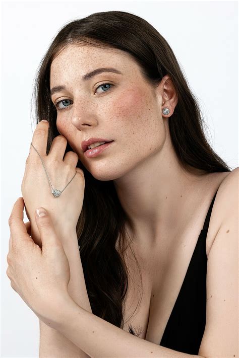 Lilli S Amaze Models