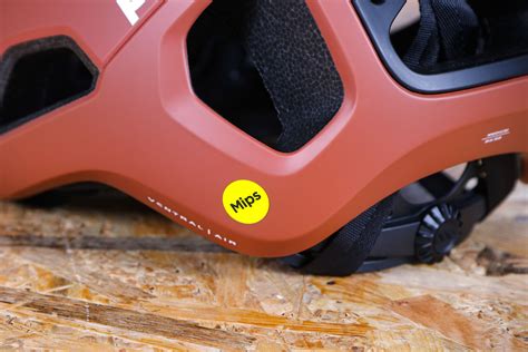 Review Poc Ventral Air Mips Road Cc