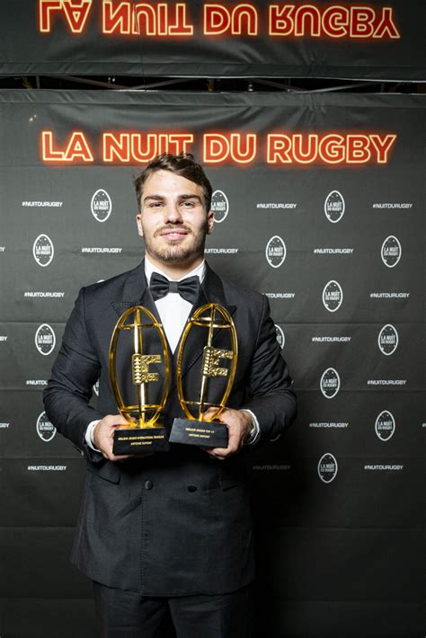 Vidéo Antoine Dupont 2023 une année entre gros coups durs et