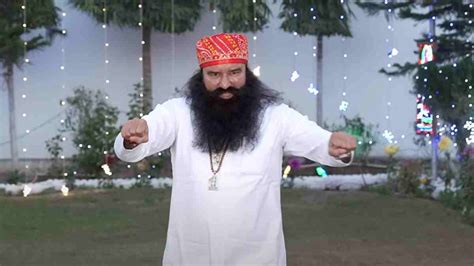 पैरोल पर जेल से बाहर आए गुरमीत राम रहीम ने जारी किया वीडियो एल्बम गाने