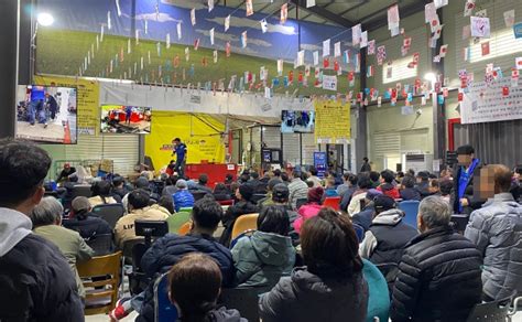 잘 보면 보석도 번쩍 하루 3000만원 낙찰 ‘도깨비경매장