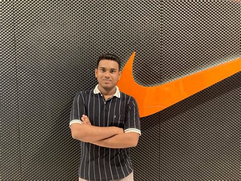 ශක්තිමත් දත් දෙපලකට අද සිටම දවසට දෙවරක් දත් මදිනna Dulanjana Lankesh Facebook