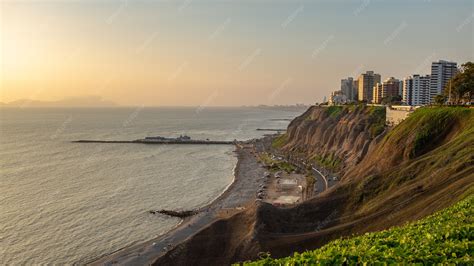Premium Photo Beautiful Shot Of A Sunset At The Mirador Of Lima City