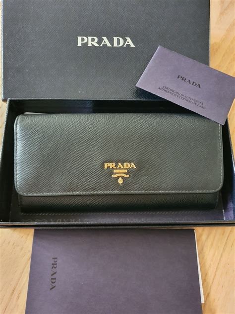 Prada Wallet, Women's Fashion, Bags & Wallets, Wallets & Card Holders ...