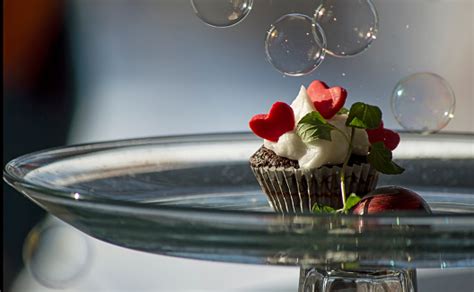 하트와 버블 초콜릿 발렌타인 데이 사랑 장난 컵 케이크와 컵 케이크 0명에 대한 스톡 사진 및 기타 이미지 0명 가꿔주기 개념 기호 Istock