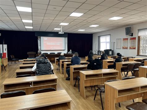 全面学习深入领悟认真贯彻党的二十大精神 珠江里社区党的二十大精神宣讲会有温度、聚民心现代化的群众建设