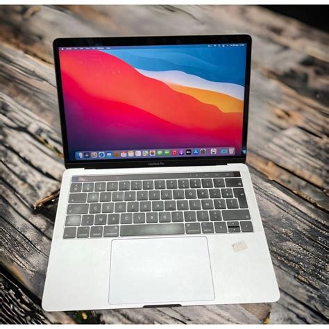 Jual Macbook Pro Touchbar Inch Ram GB GB GB Shopee Indonesia