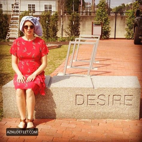 Markoesa Hamer Feet Aznudefeet