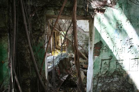 Minxiong Haunted House 民雄鬼屋 Foreigners In Taiwan 外國人在臺灣