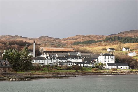 A Guide To Scotch Whisky Regions Man Of Many