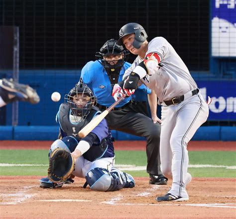 【巨人】坂本勇人が後半戦初打席でヒット 「6番・三塁」打線のキーマンが巻き返しへ スポーツ報知