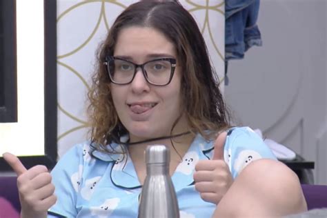 A Grande Conquista Stephanie Gomes Diz Que Já Queria Beijar Três Bocas