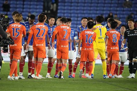 横浜fm×新潟、序盤のノーカード判定に識者見解 「現場でイエローカードが出ていれば」 フットボールゾーン