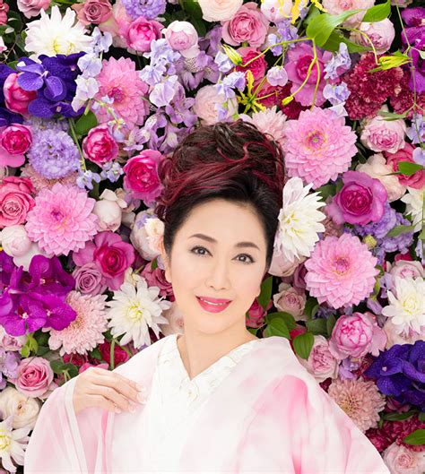 伍代夏子が“命”をテーマに新曲「いのちの砂時計」を5月22日に発売。圧巻の新ビジュアルも公開！ オトカゼ 〜音楽の風〜