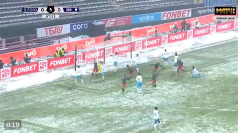 VÍDEO Neve atrapalha e goleiro faz gol contra bizarro