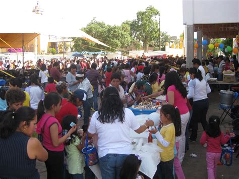 Jornada política Estado de México Z O Niños de Cocotitlán festejan su día con regalos y