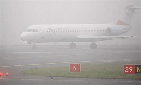 Seasons First Fog Disrupts Operations At Igi Airport25 Flight