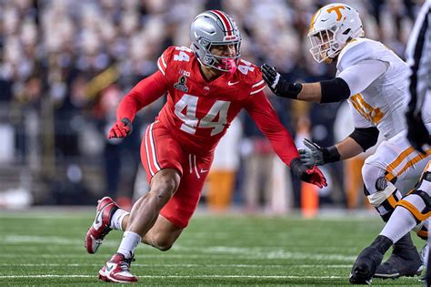 Jt Tuimoloau Has The Size And Strength To Start At Defense End For The