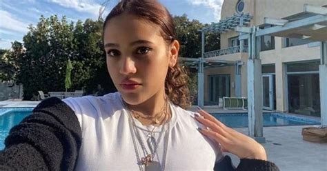 ظهور جريء لـ جنا ابنة الهضبة عمرو دياب ثقافه حول العالم Facebook